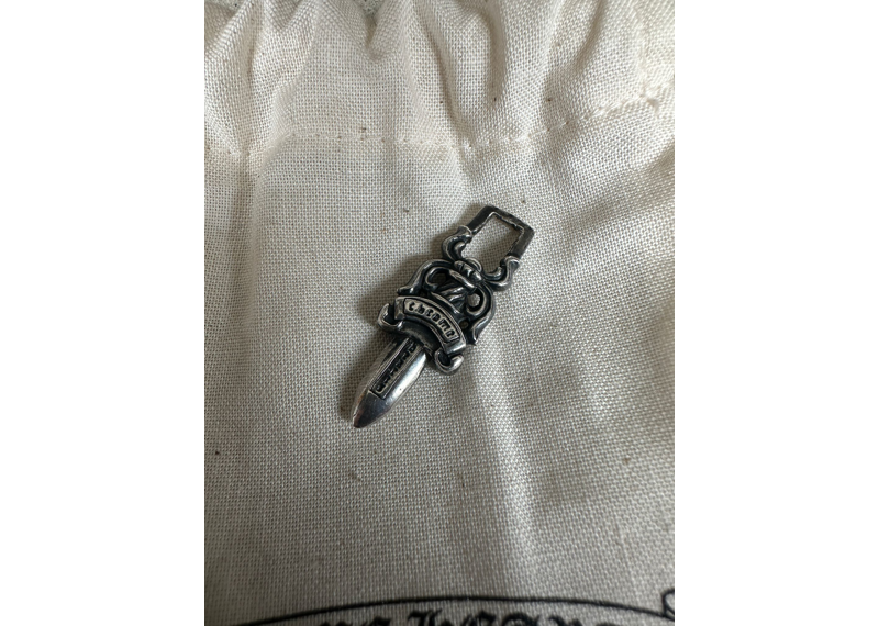 Chrome Hearts No.5 Dagger Pendant – The Good Kid